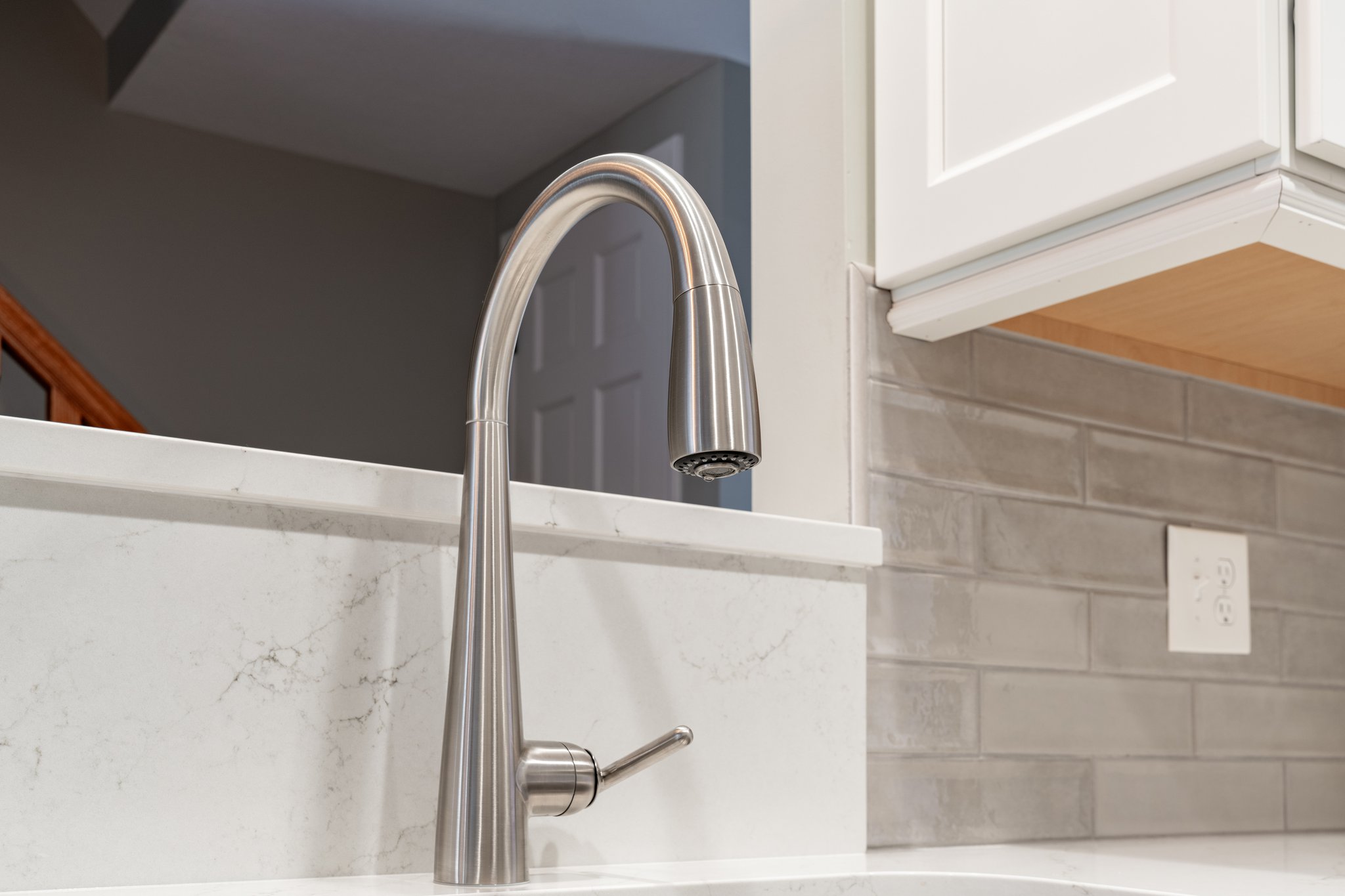 KTU Columbus Skellan - Harrigal Afters BW Manhattan White Hanstone ...