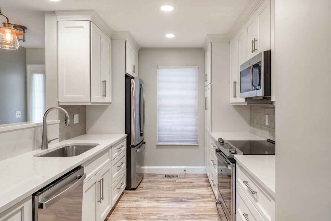 KTU Columbus Skellan - Harrigal Afters BW Manhattan White Hanstone ...