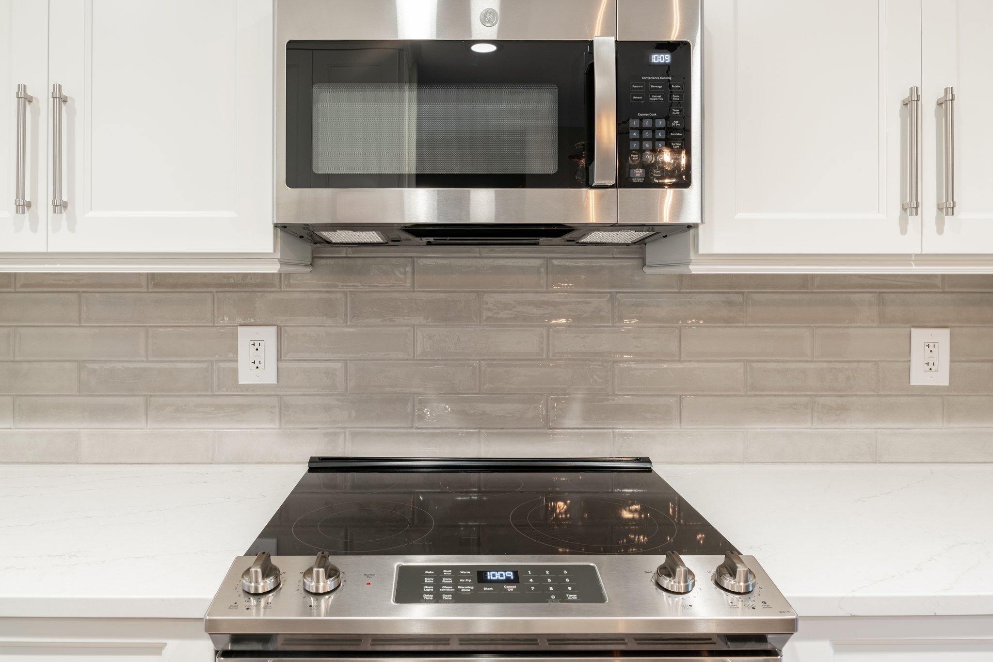 KTU Columbus Skellan - Harrigal Afters BW Manhattan White Hanstone ...