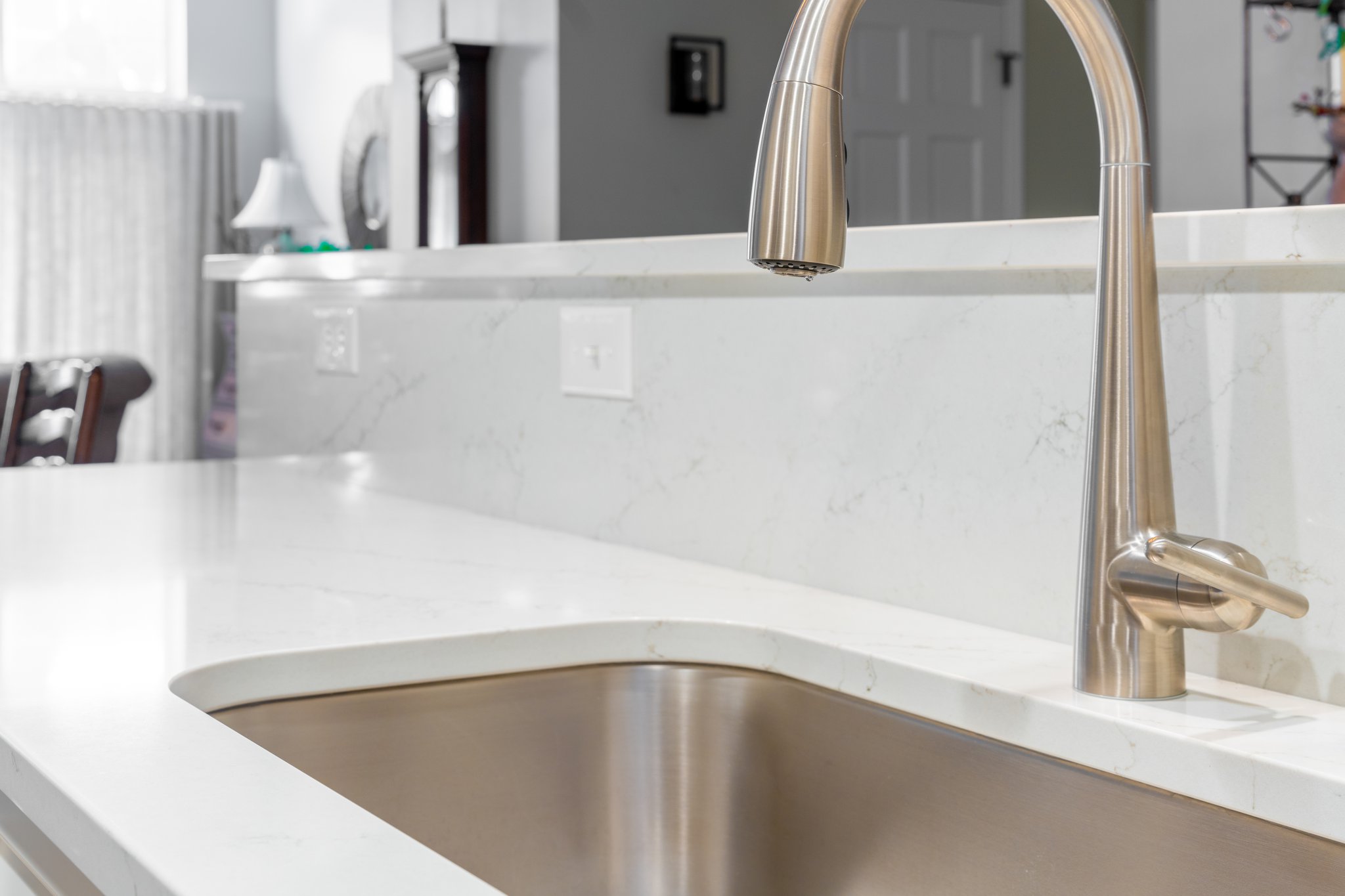 KTU Columbus Skellan - Harrigal Afters BW Manhattan White Hanstone ...