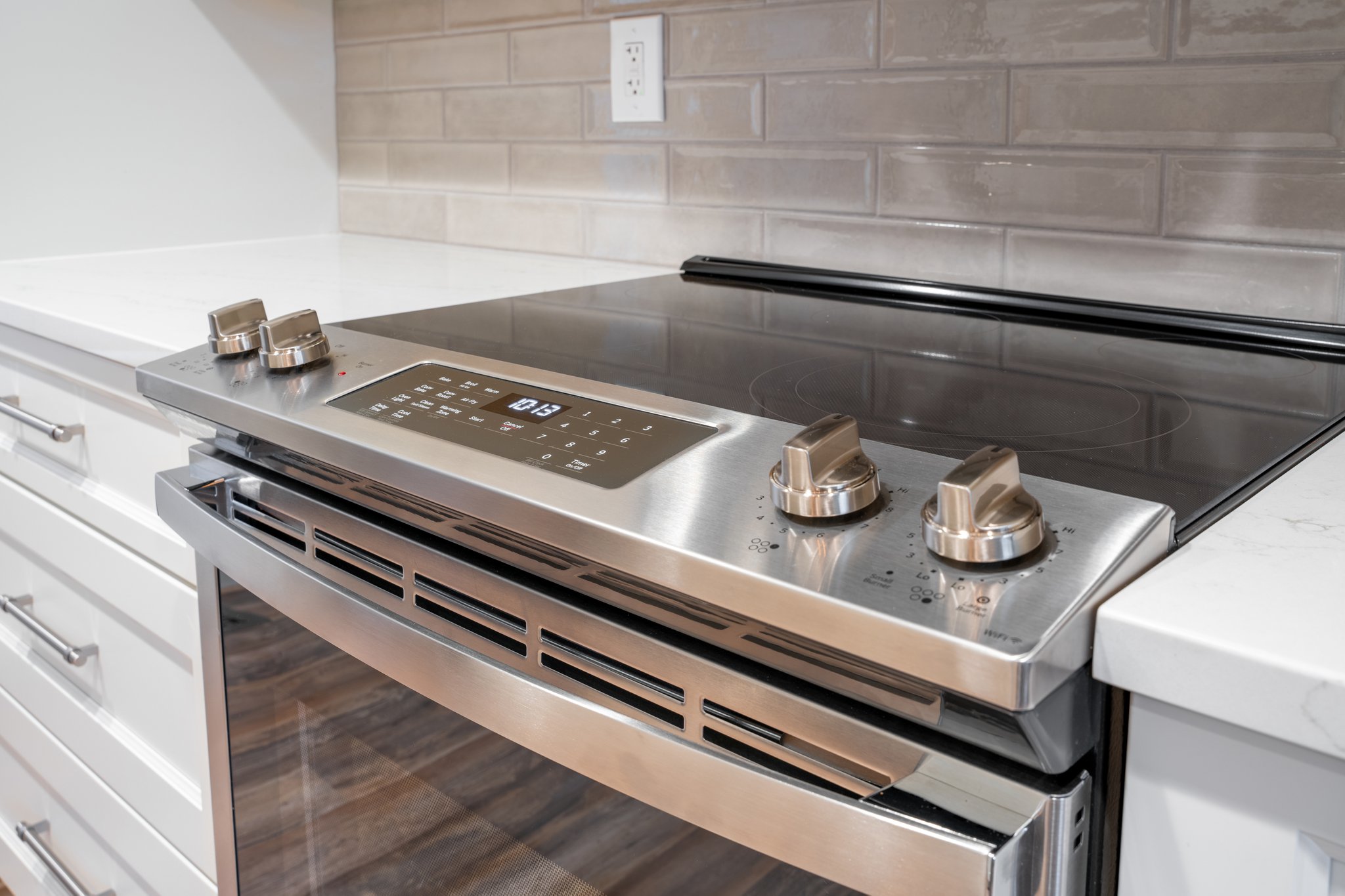 KTU Columbus Skellan - Harrigal Afters BW Manhattan White Hanstone ...