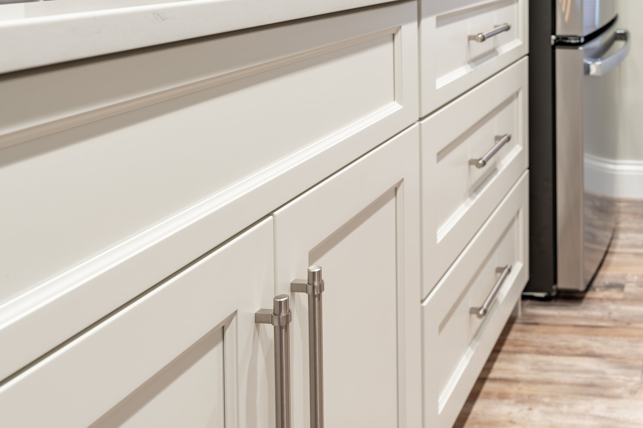 KTU Columbus Skellan - Harrigal Afters BW Manhattan White Hanstone ...